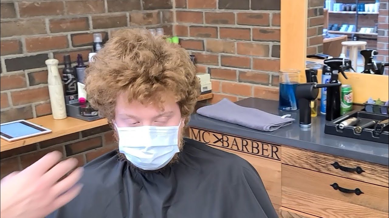 Mastering Curly Haircuts: A Step-by-Step Guide by MC Barber - YouTube