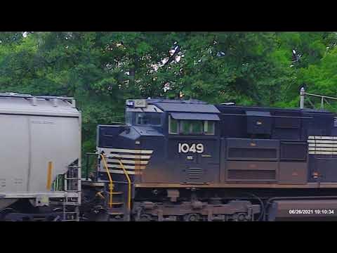 Camera Footage: NS 4483 Leads A Grain Train Through Lindale (6/26/21) - YouTube