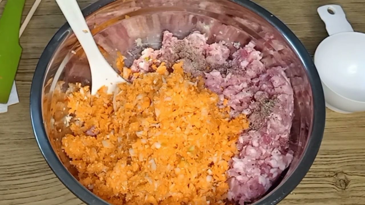 HOMEMADE EMBUTIDO - YouTube