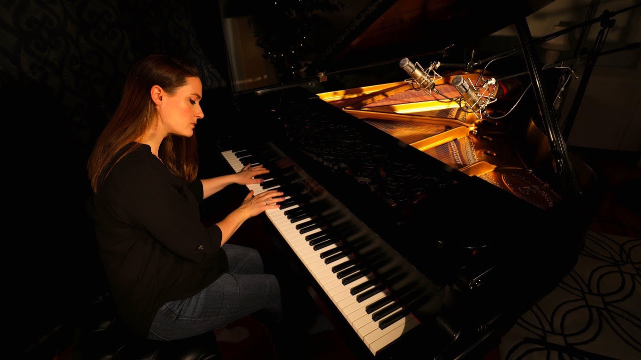 Beethoven - Moonlight Sonata, 1st Mvt. (Marnie Laird - Brooklyn Classical) - YouTube
