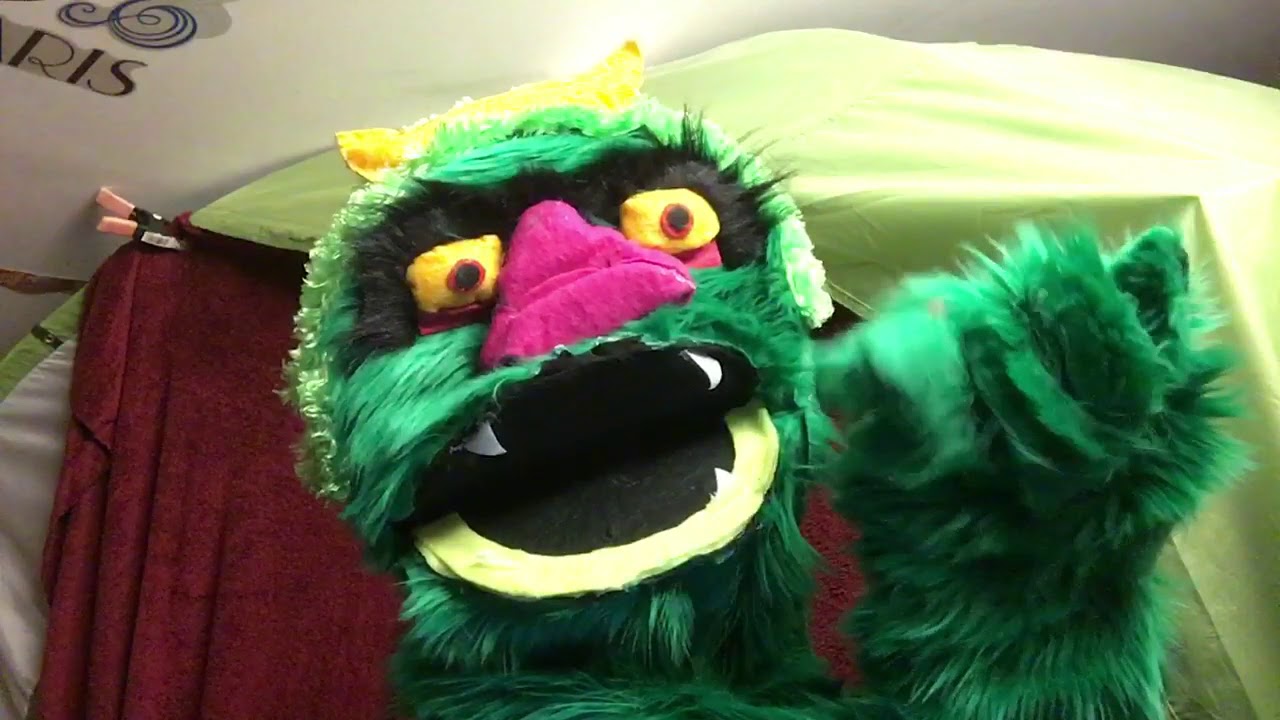 Big Mean Carl Sings Africa - YouTube