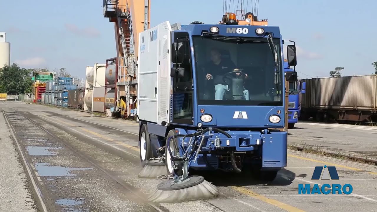 Road Sweeper Indonesia - Macro M60 Plus - YouTube