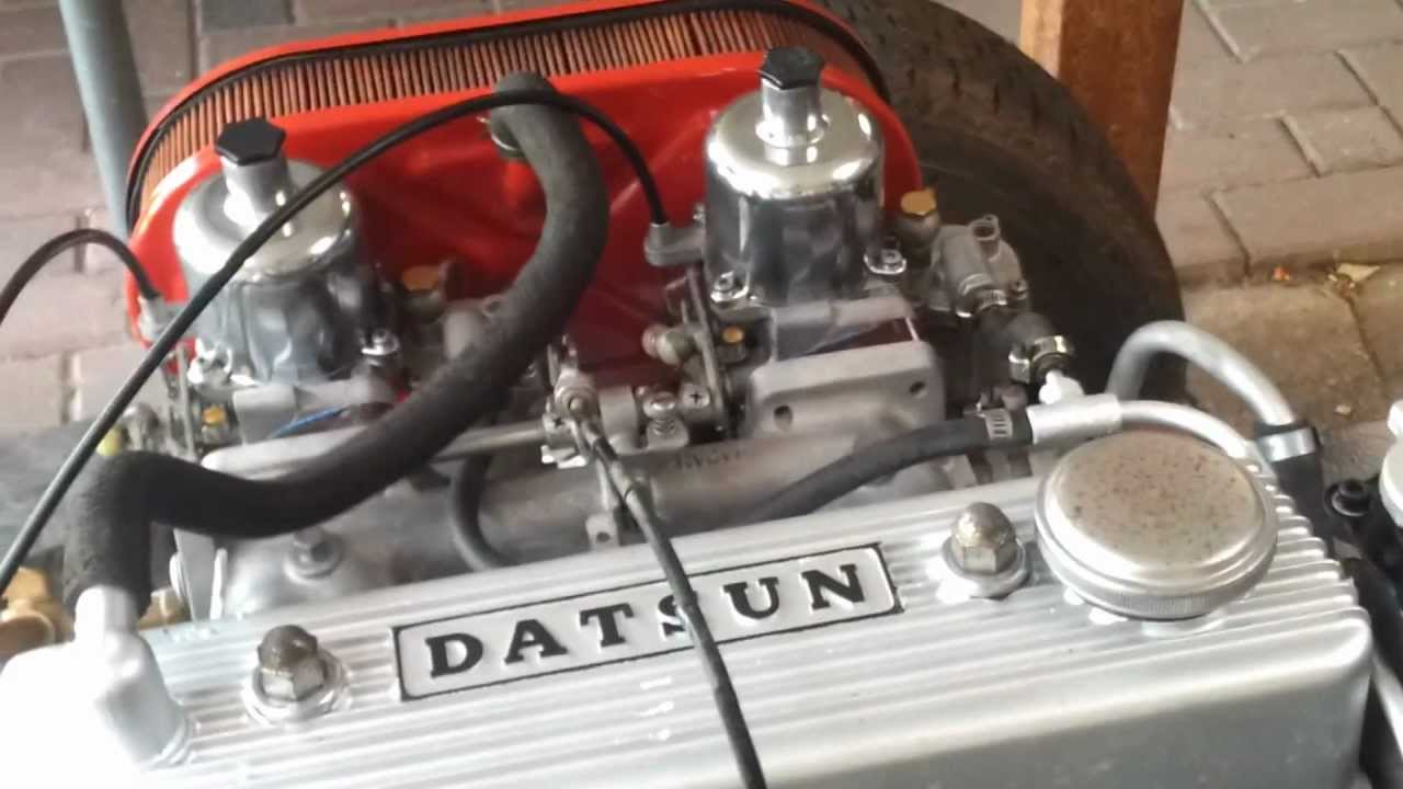 datsun roadster 1600 first engine test - YouTube