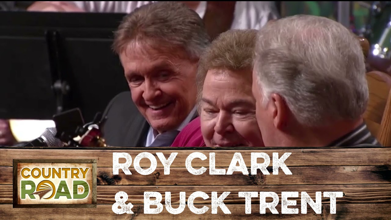 Roy Clark & Buck Trent "Dueling Banjos" - YouTube