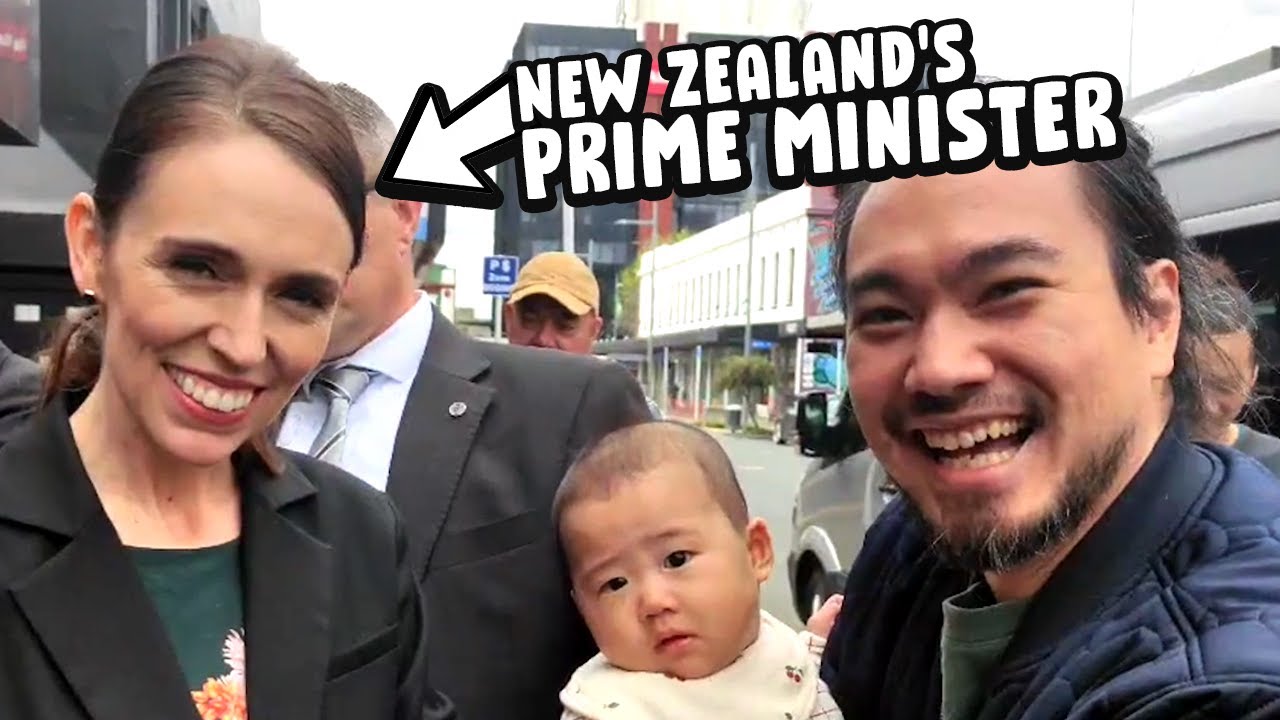 KNEECOPTER FOR THE PRIME MINISTER - YouTube