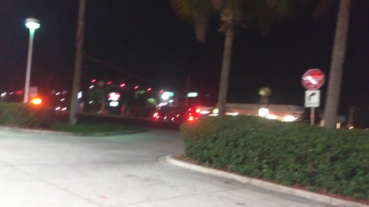 JFRD Rescue, Engine 44 Responding w/Q - YouTube