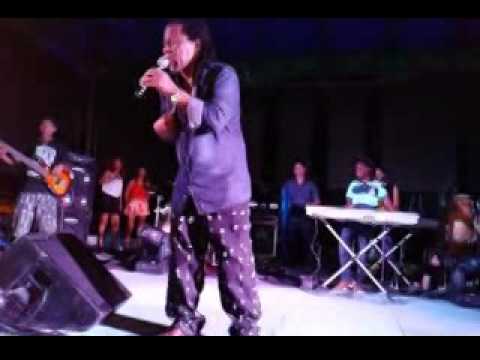 show de reggae em primeira cruz ma Norris cole - YouTube