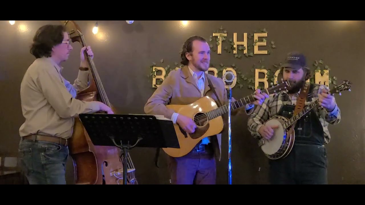 Jingle Bells / Thomas Albert, Ryan Gillum, John Ryster - YouTube