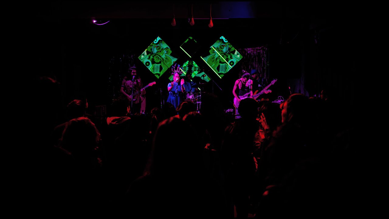 FUNKY JUNKIES & AMALIA TRINIDAD - SINTIGO (Versión Noise FX/Quito, 13 ...