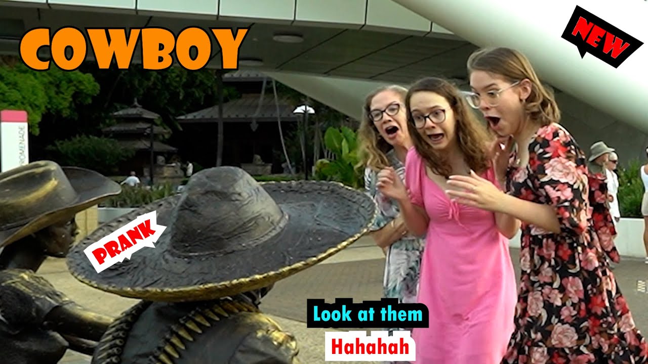 #Cowboy_prank in Brisbane city. funniest reactions ever. must watch ...
