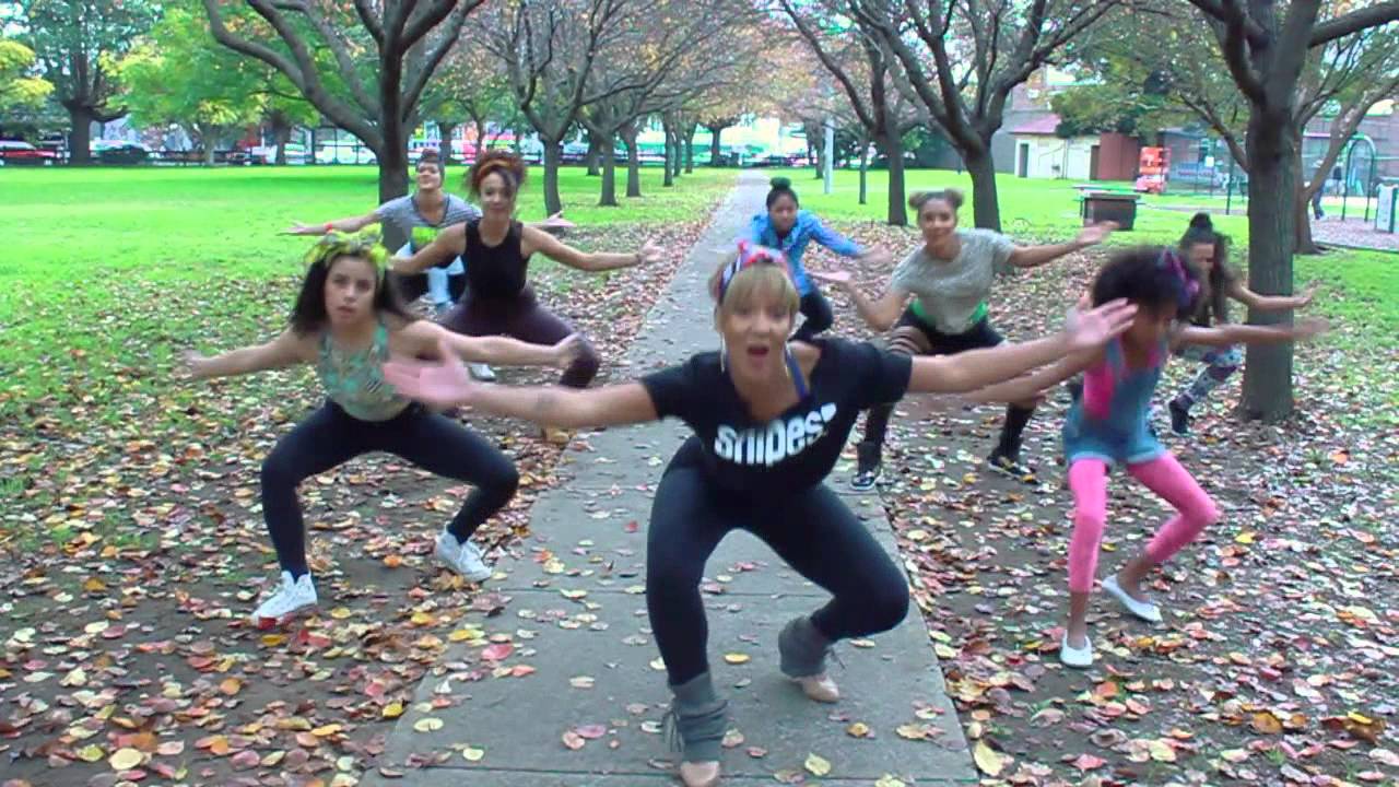 How to Shake Up Your Bum Bum Dance Tutorial / Instructional Video Lisa ...