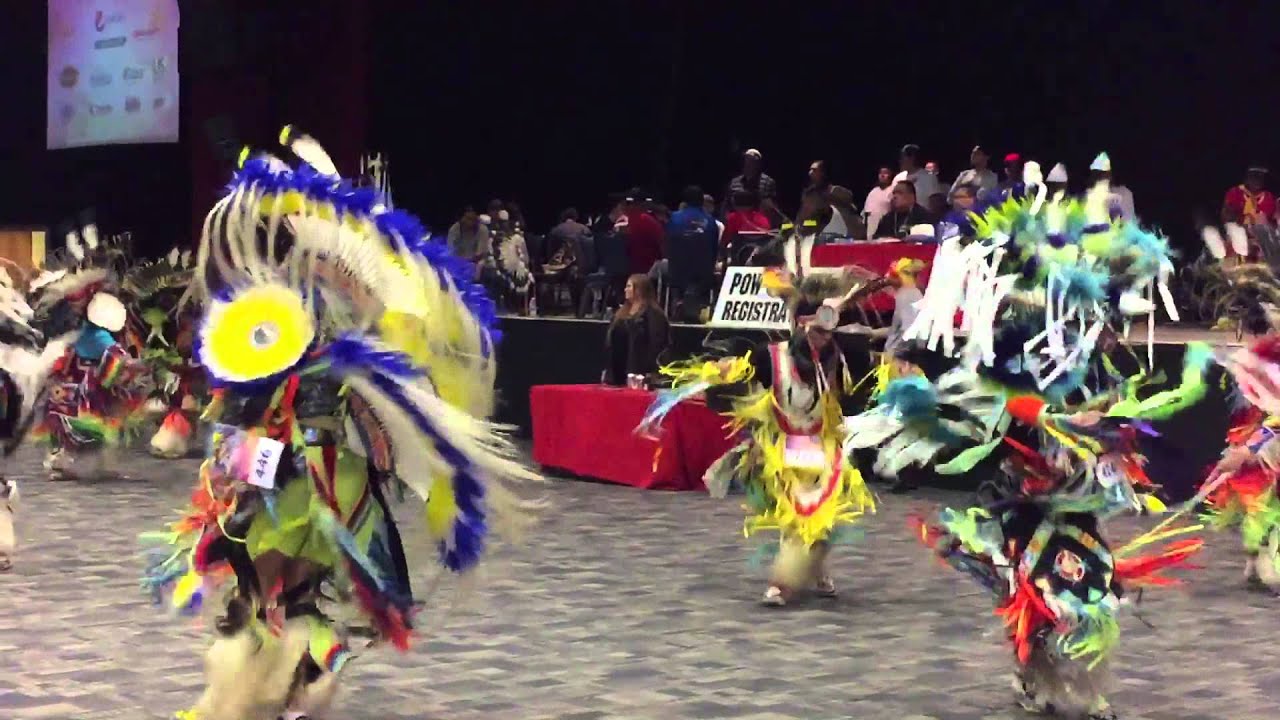 In memory of late Spike Draper Mens fancy Spotlight 29 Pow Wow 2015 ...