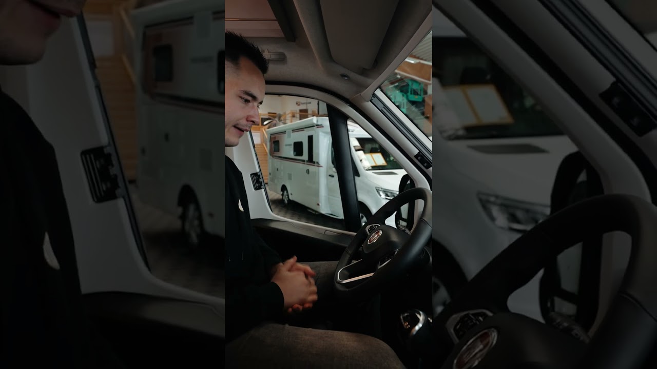 Fahrerplatz, Tacho und Head-Up-Display | KNAUS VAN TI VANSATION 650 MEG ...