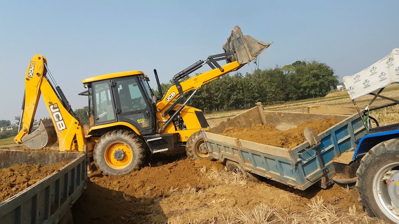 Tractor Stuck in Mud - JCB Backhoe Loader Pushing Tractor - JCB Machine ...