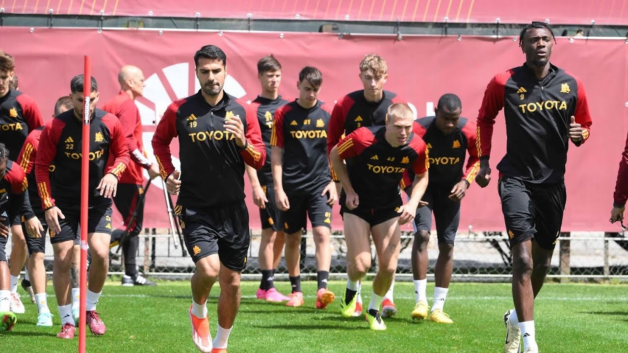 AS Roma training photos 💛 ️ 03.05.2024 #roma #asroma #seriea #calcio ...