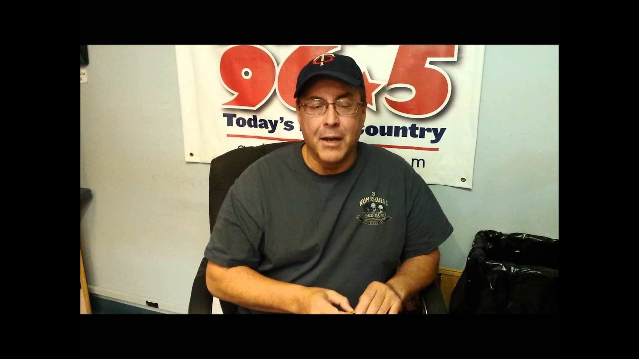 Quick Country 96.5's Alan Reed Given Police Award - YouTube