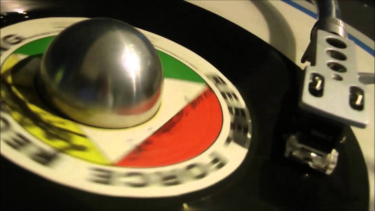 Simple Simon - Strange Saturday Night (198x - M16 riddim) - YouTube