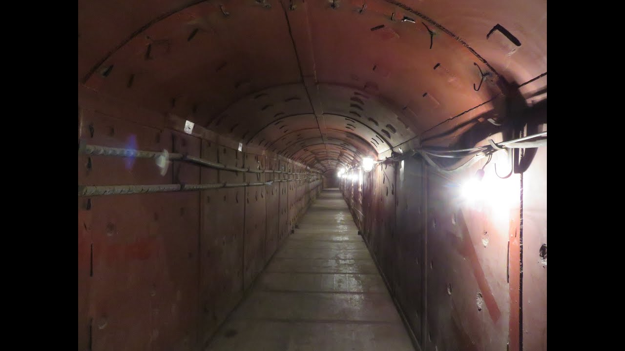 Visita Guiada al Bunker 42 de Stalin 2025 - MejorTour.com