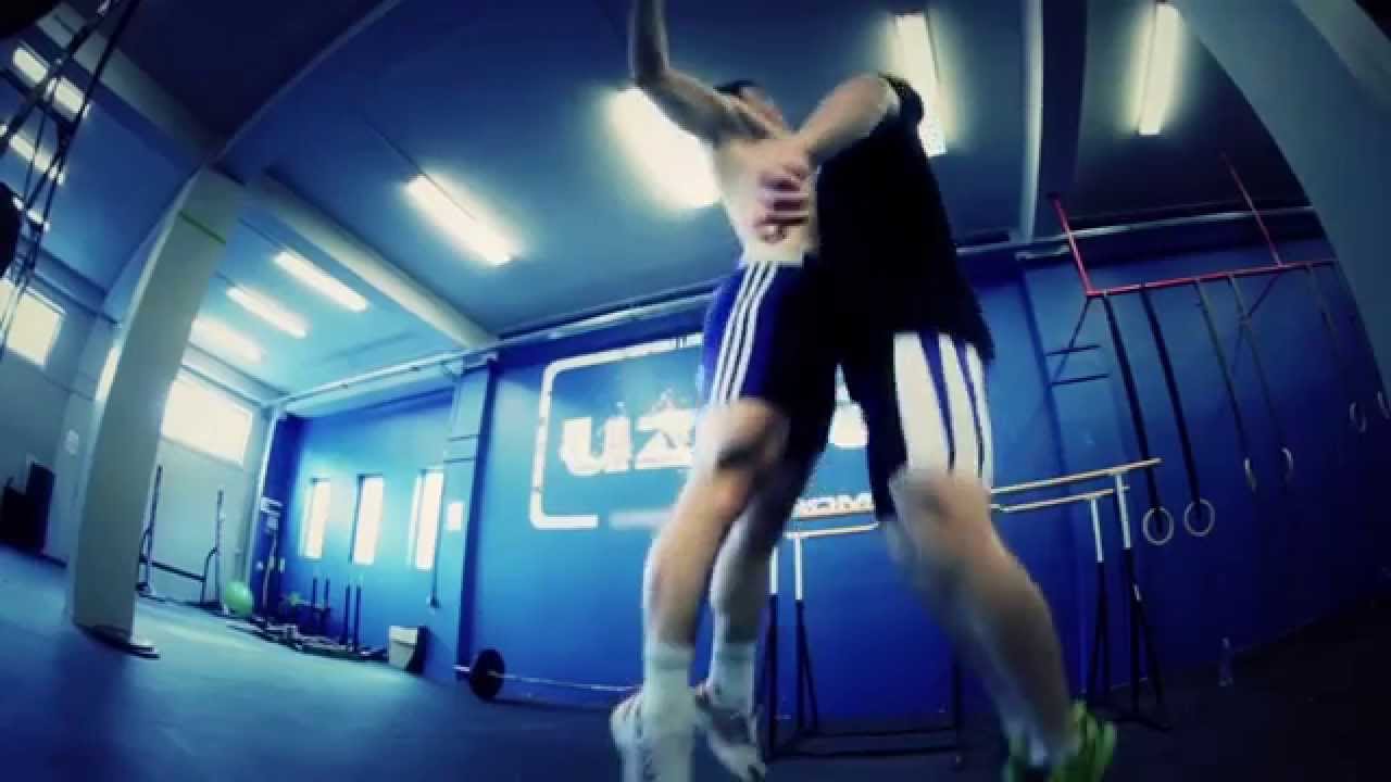 Ce facem la Uzina? Ce este CrossFit? - YouTube