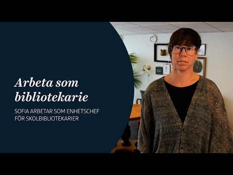 Sofia arbetar som enhetschef för skolbibliotekarier. Hon har läst på Bibliotekshögskolan.