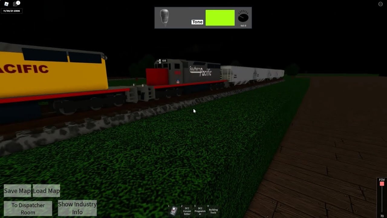 UP mixed freight with UP sd40-2 1015 trailing (SP paint) in roblox ...