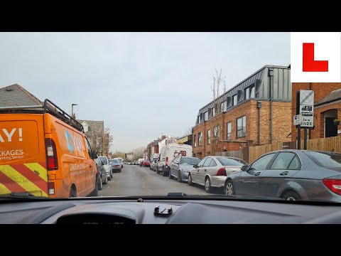 NARROW ROAD DRIVING TEST: How to avoid getting stuck // What to do if ...