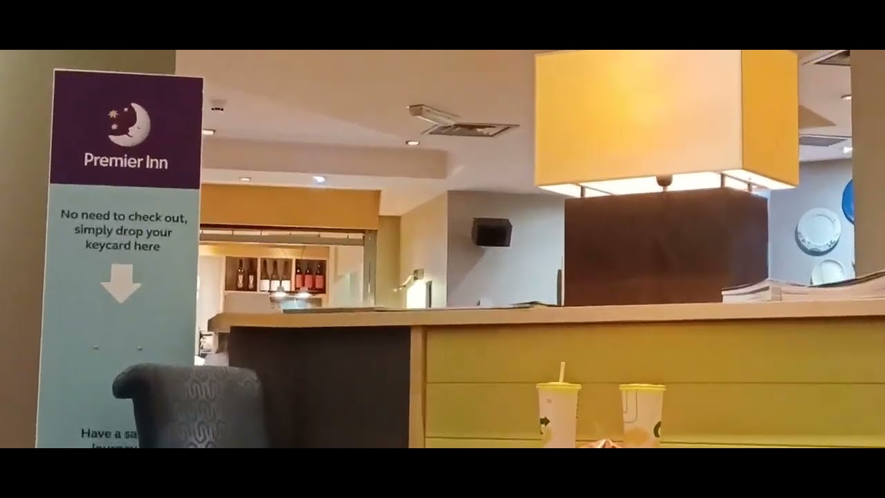 Premier Inn Portland Street Manchester - YouTube