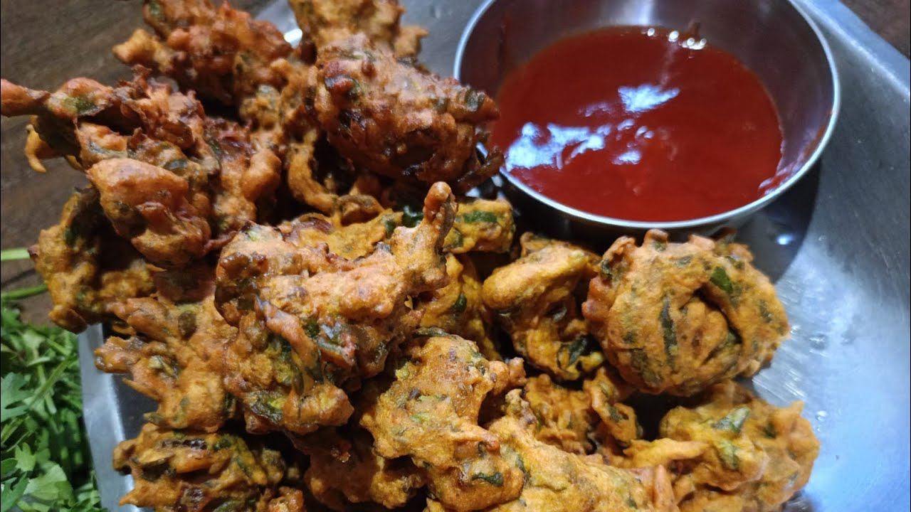 Ghar wale Khush hokar khaenge ye nasta palak pyaj ki pakaudi | super ...