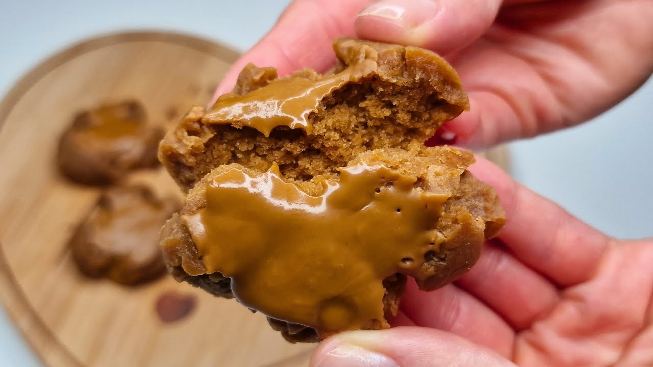 Quick & Easy Lotus Biscoff Microwave Biscuits: Just 3 Ingredients ...