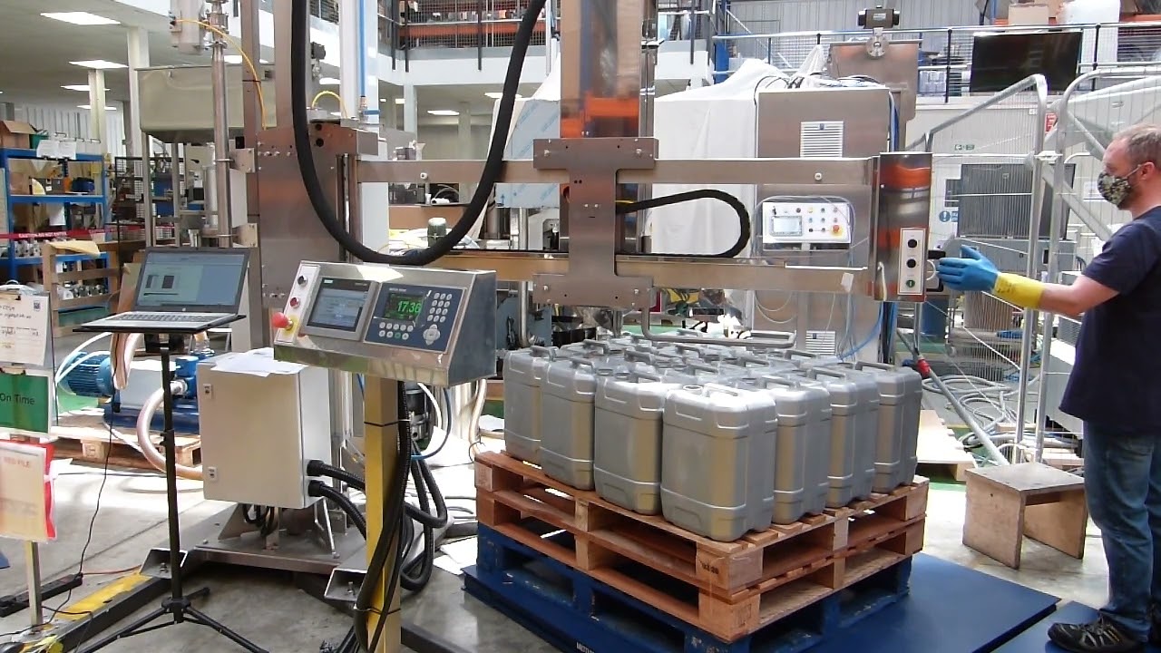 Adelphi Masterfil Boom Arm Filler - 20L Fill - Lubricants - YouTube