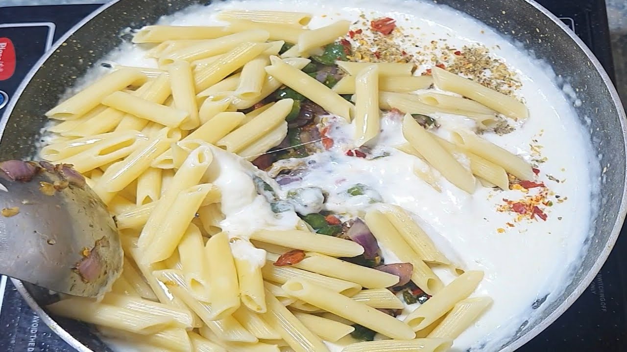 Creamy White Sauce Pasta Recipe | Super Cheesy & Easy to Make at Home ...