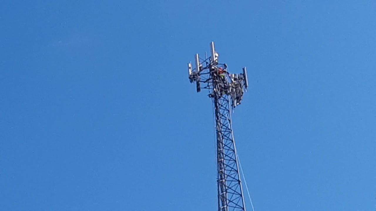 Cell towers are fun - YouTube
