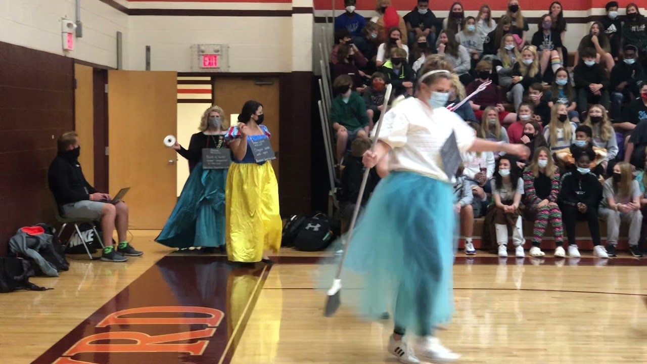 Princesses Gone Bad - YouTube
