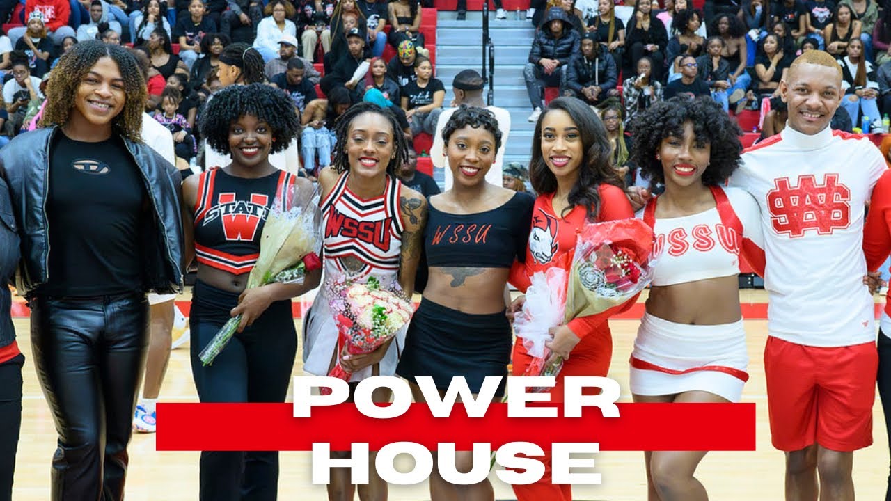 Season 3. Episode 19: Senior Night - YouTube