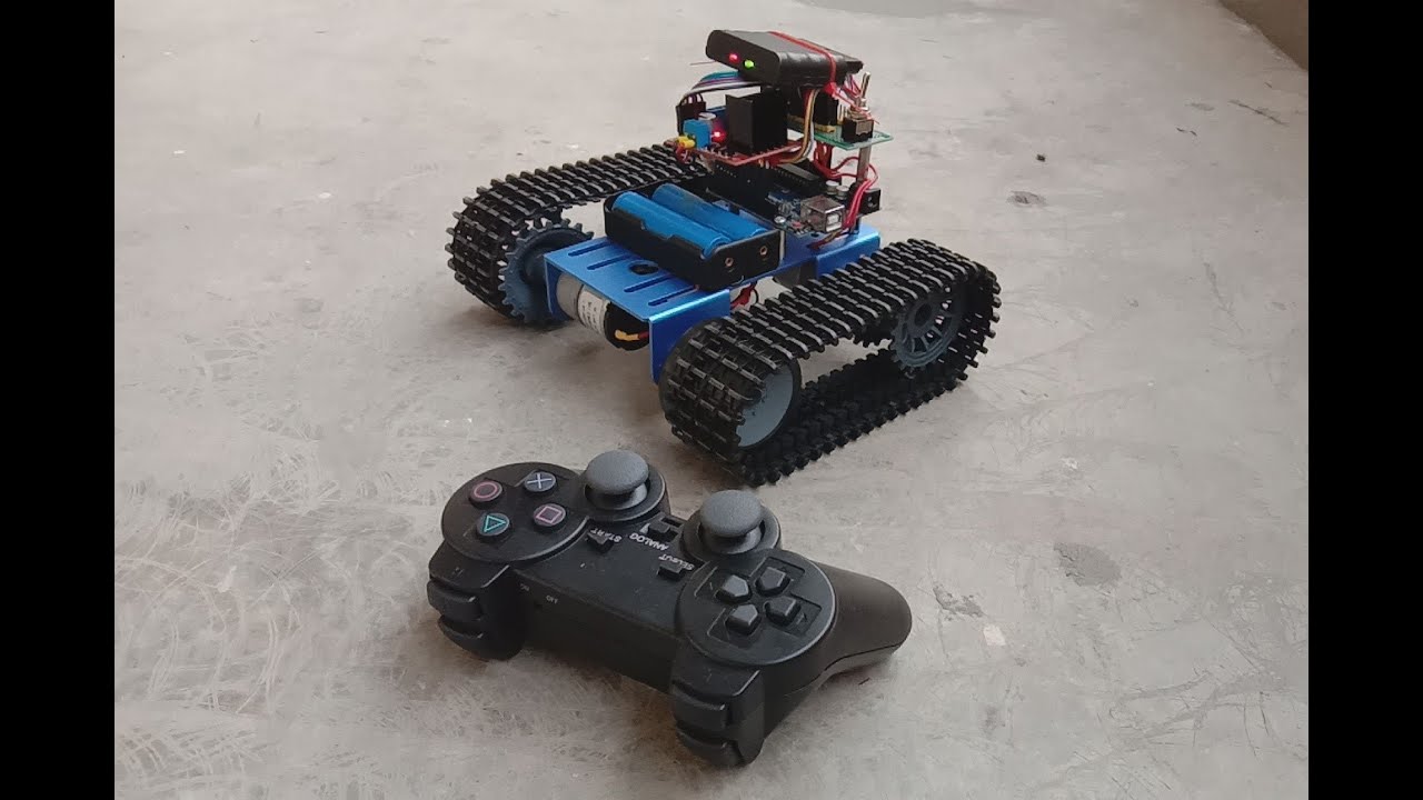 Robor tank for arduino - YouTube