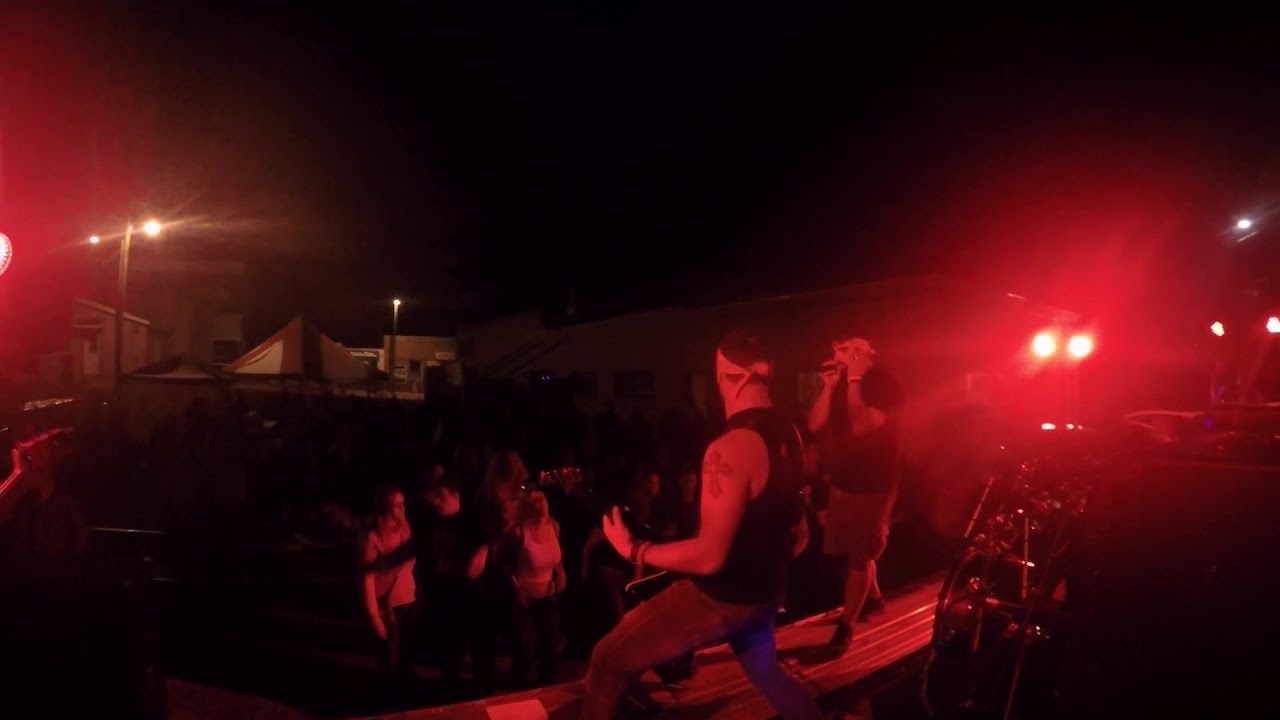 Breakneck Delivery - Ellsworth, WI Outdoor Event - YouTube