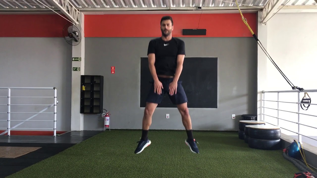 FROG JUMPS - YouTube