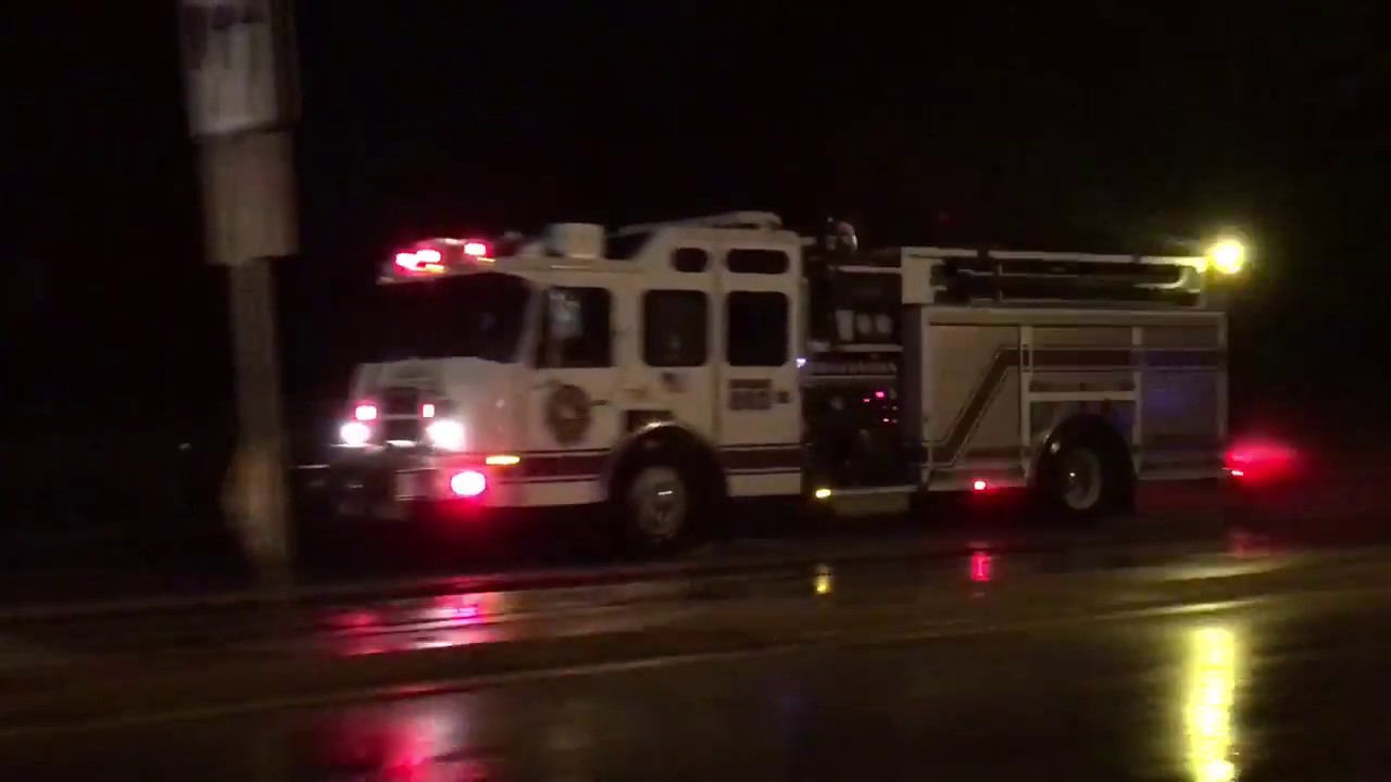 YAUFR Engine 89-3 and Truck 89-1 Responding - YouTube