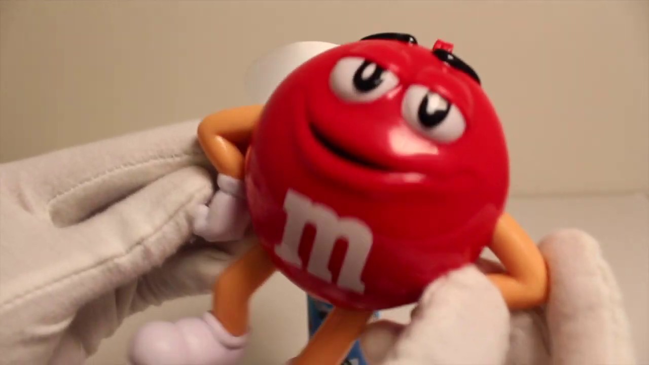 M&M's Fan and Character Gift Set - YouTube