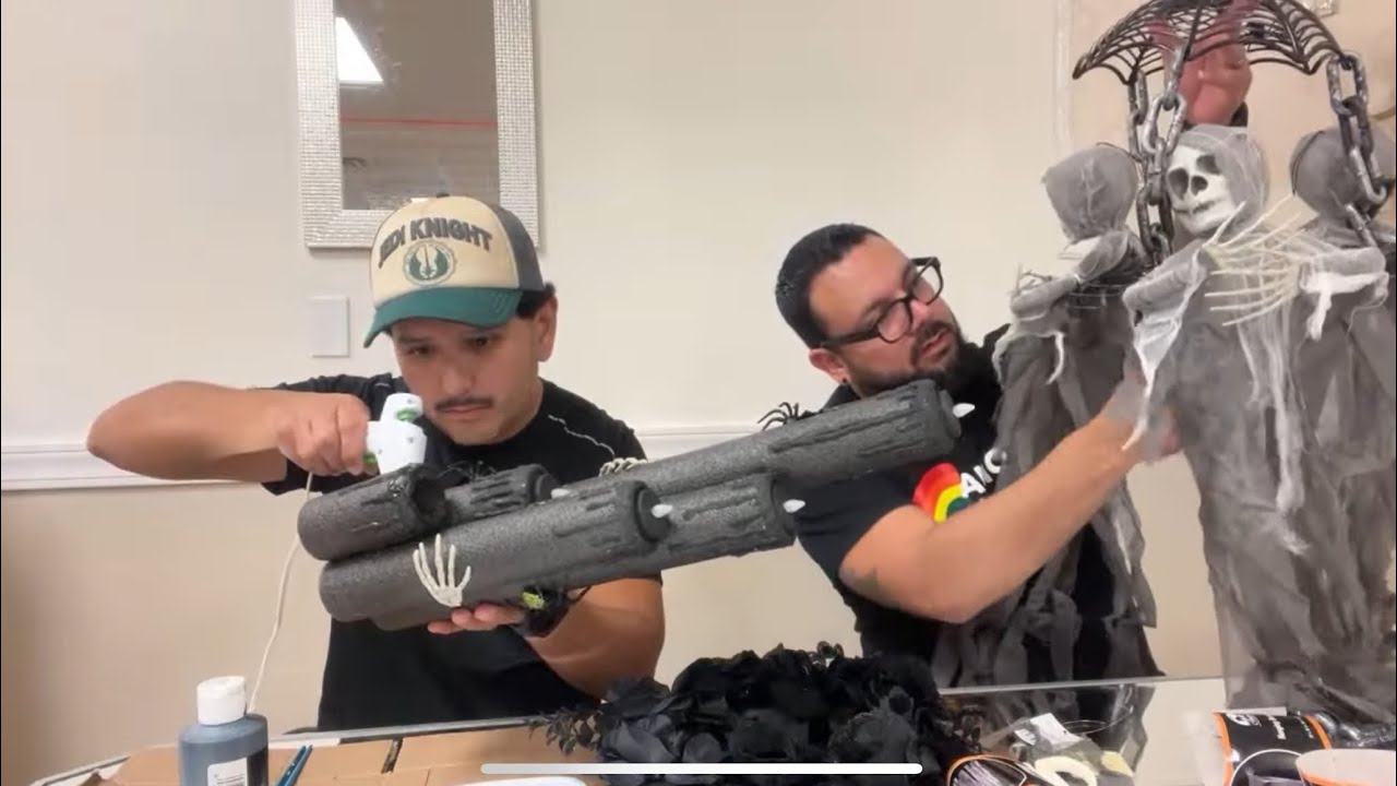 PETE and ERIC - HALLOWEEN DIY - YouTube