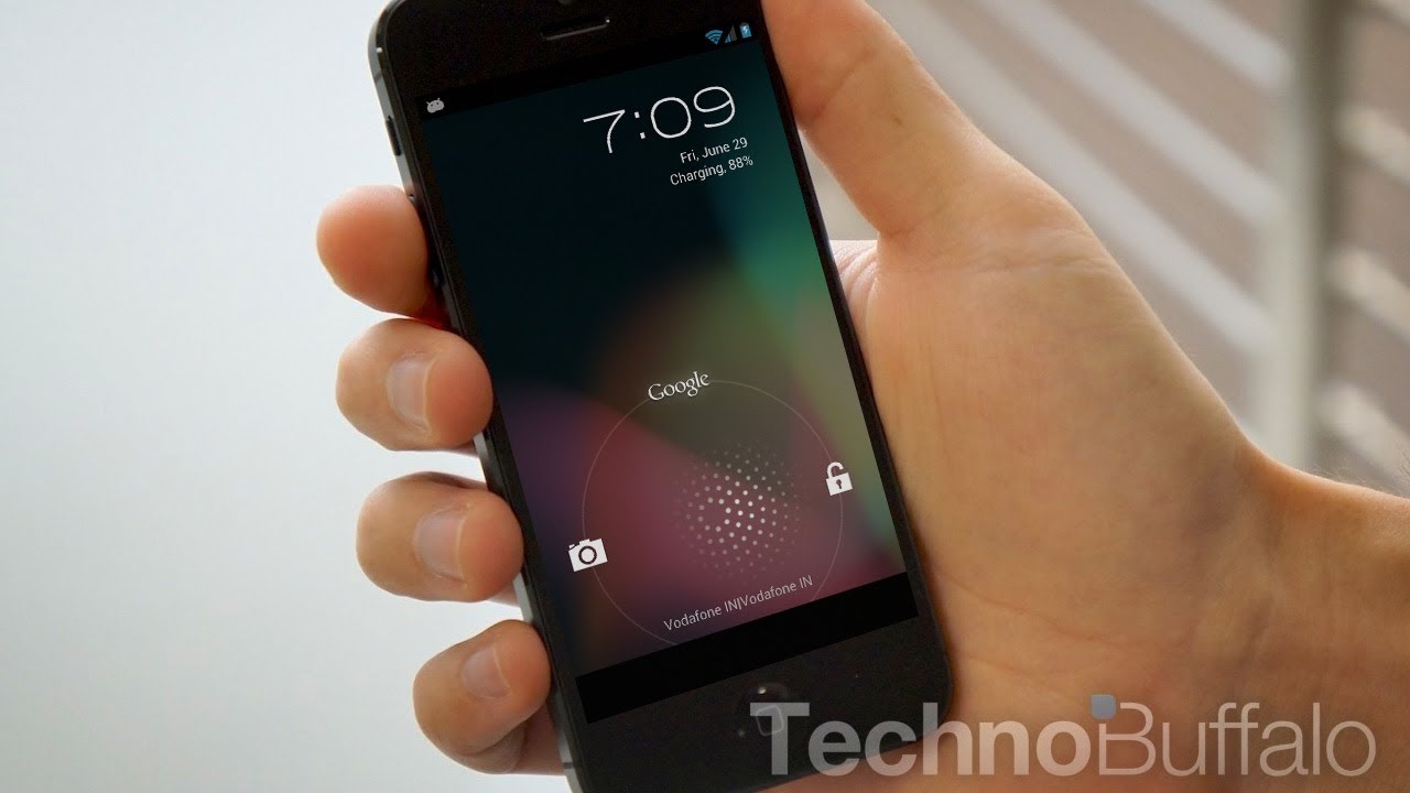 iPhone Running Android and Galaxy S4 vs HTC One - YouTube