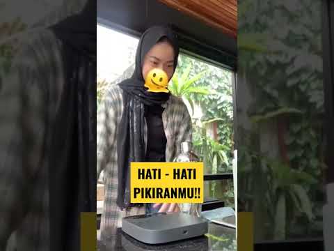 #hijab bersihkan pikiran negatifmu #shake #muncrat #tumpah #bartender #liquor #milkshake #shorts