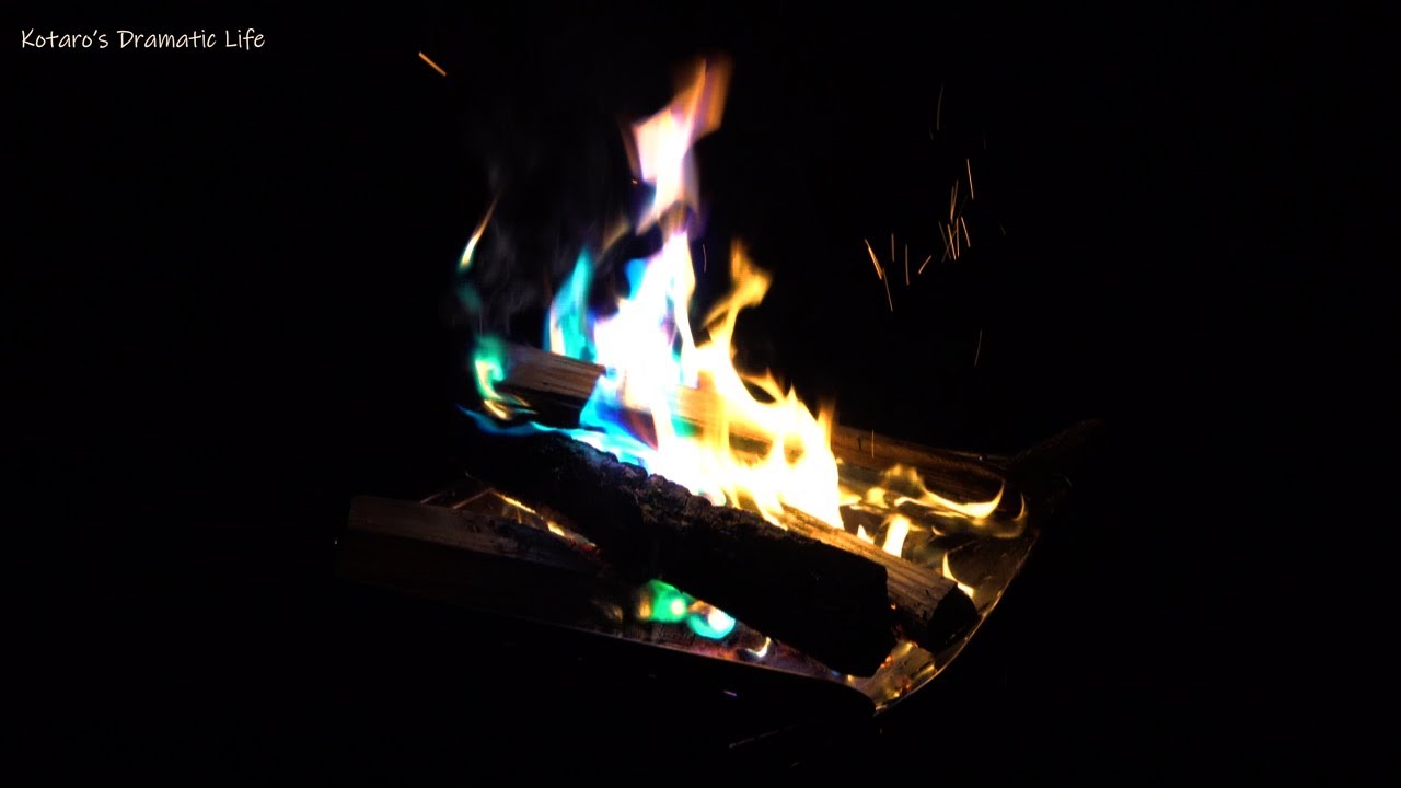 【4K】レインボー焚き火の安眠&癒し動画 / Rainbow bonfire sleep & healing video - YouTube