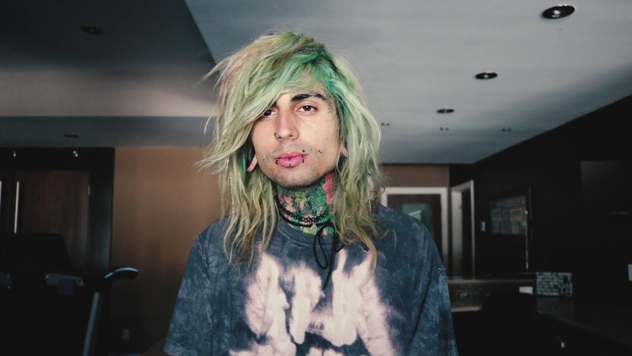 How to SCREAM for Beginners ( Fry Screams ) *the easy way* - YouTube