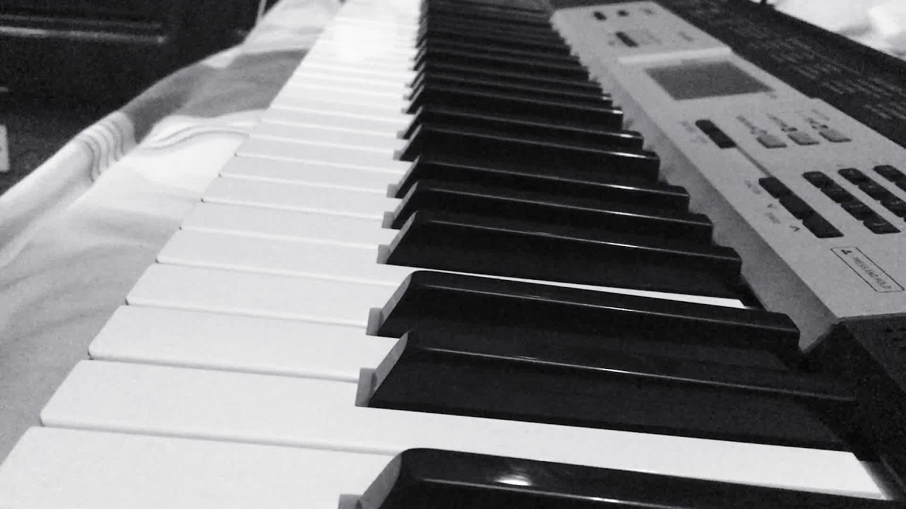 Avicii unreleased melody - YouTube