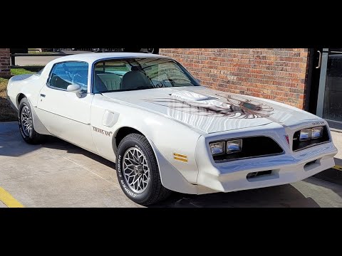 Pontiac Trans Am 1977 WHITE ON WHITE! - YouTube