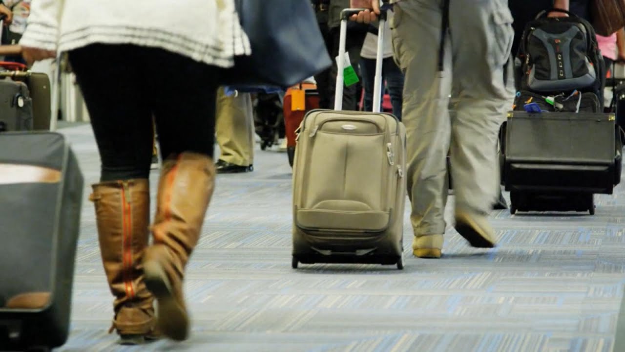 The rush to get away - YouTube