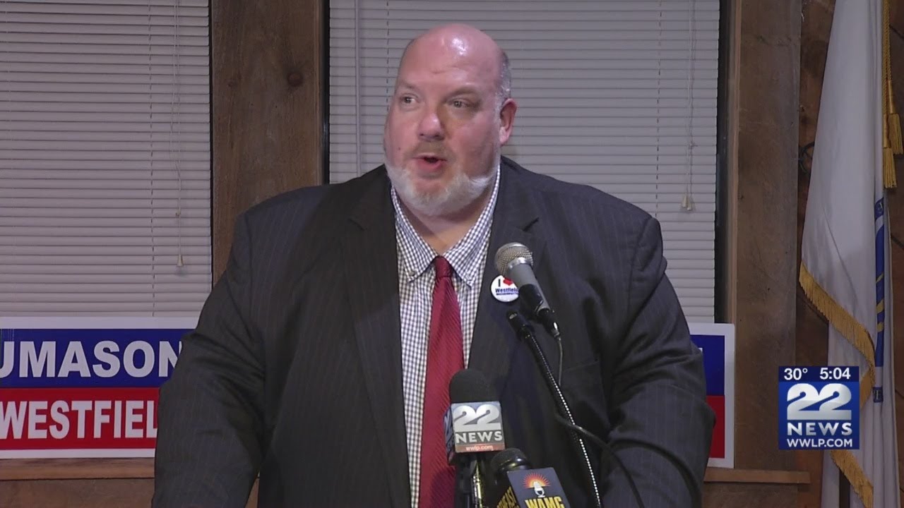 Senator Humason bids farewell to his seat after 17 years of service ...