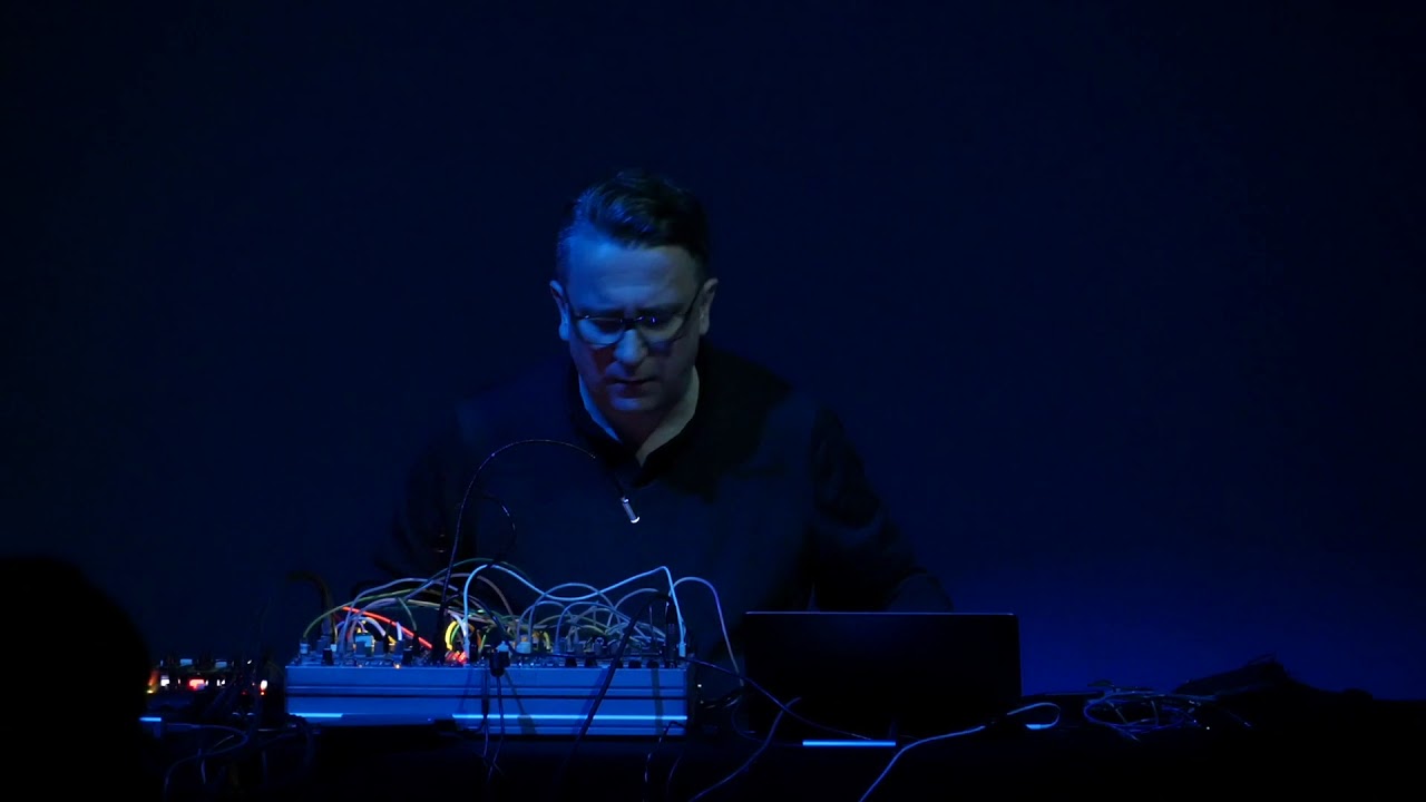 Pita & Russell Haswell - YouTube