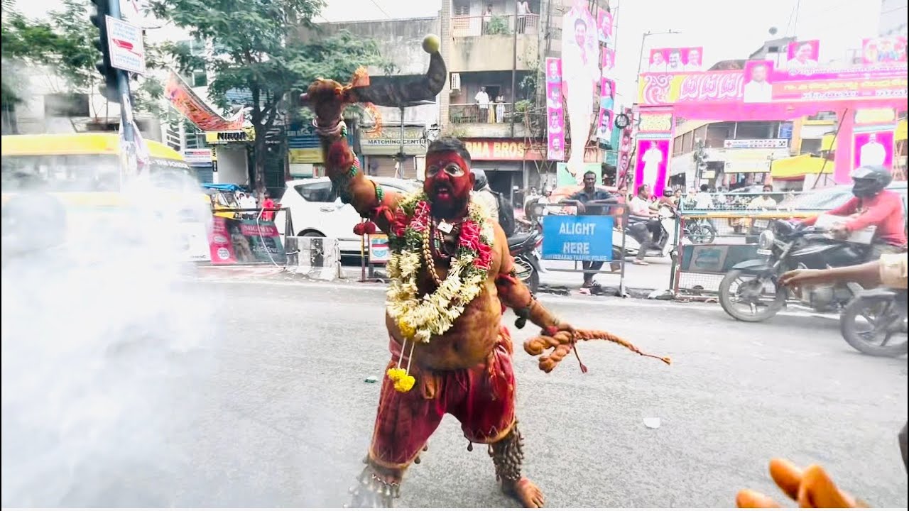 Pothuraju GAVU at Secunderabad Bonalu | Teenmaar Dance | Balkampet ...